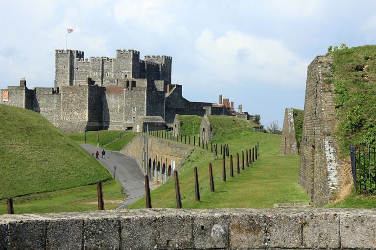 Medieval Britain: Leeds Castle. History, Facilities and Opening Hours.