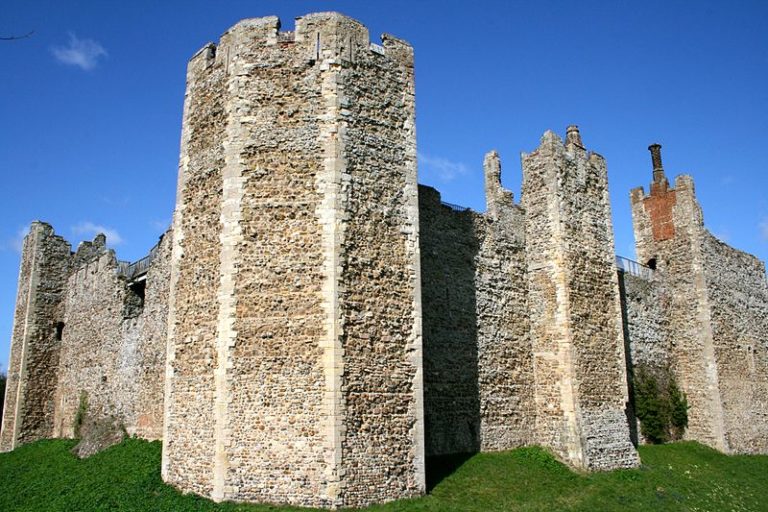 Medieval Britain: Framlingham Castle. History, Facilities, Opening Hours.